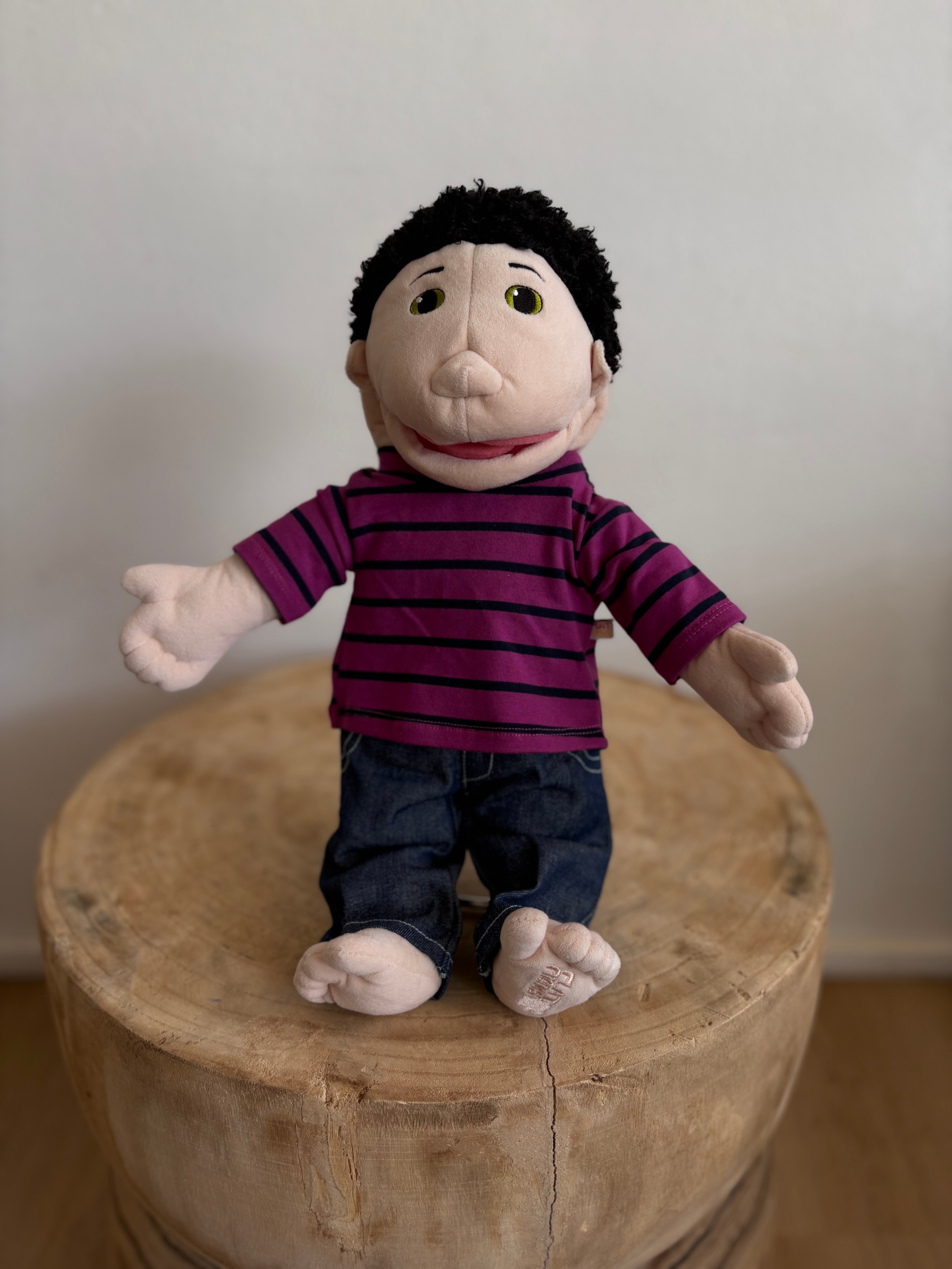 Bob Hand Puppet – Connecting The Dots Through Play
